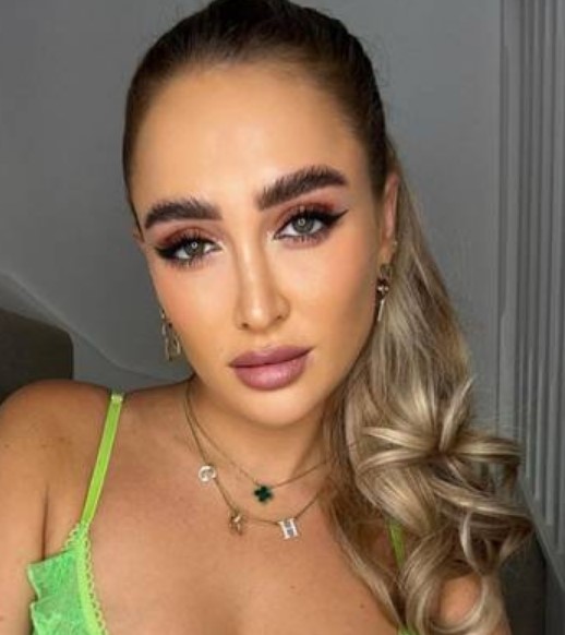 Georgia Harrison (Stephen Bear Ex Wife): Age, Height, Weight ...