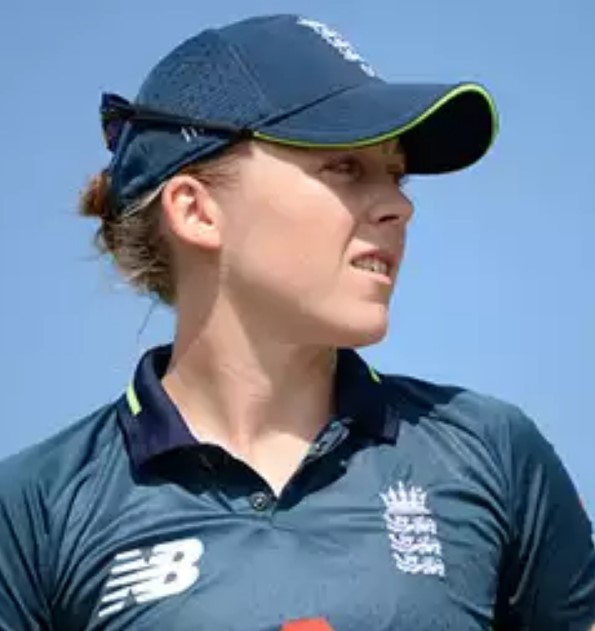 Heather Knight: Is She Lesbian? Partner, Bio, Wiki, Age, Career ...