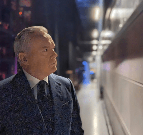 Is Huw Edwards (BBC Presenter) Suffering From Cancer? Health Update And ...