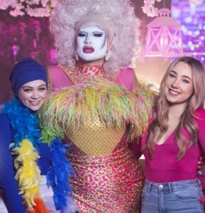 Jessica Fox: Son River, Husband, Family, Bio, Wiki, Age, Career, Net ...