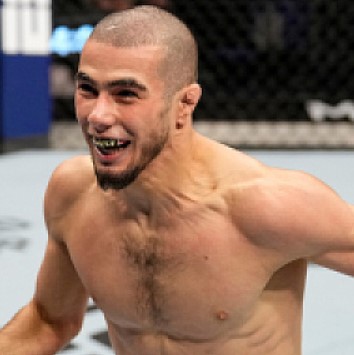 Muhammad Mokaev's Wife (Khava Eldarbekova): Age Gap, Bio, Wiki ...