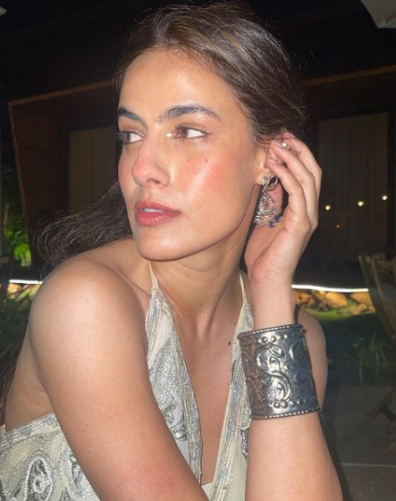 Riya Sisodiya Bio, Career, Age, Height, Relationship, Affairs, Net ...