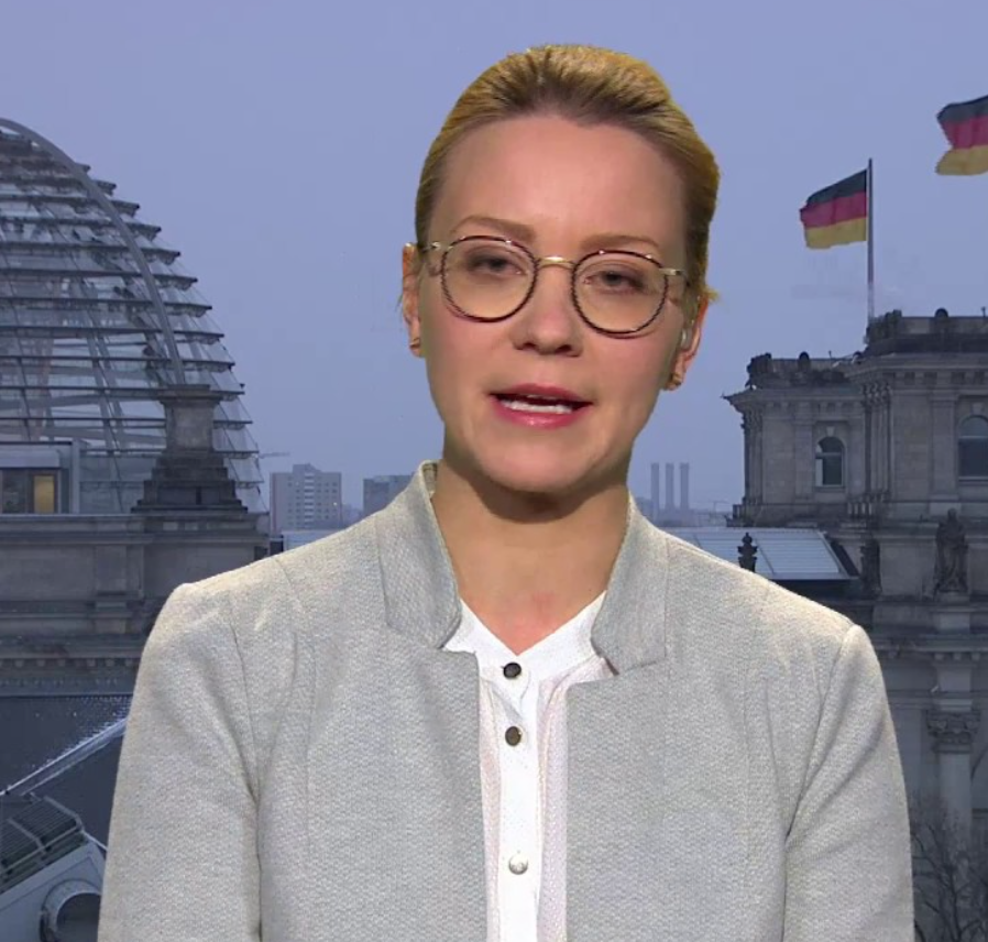 Sarah Pagung: Who Is She? Bio, Wiki, Age, Career, Husband, Life Lessons ...