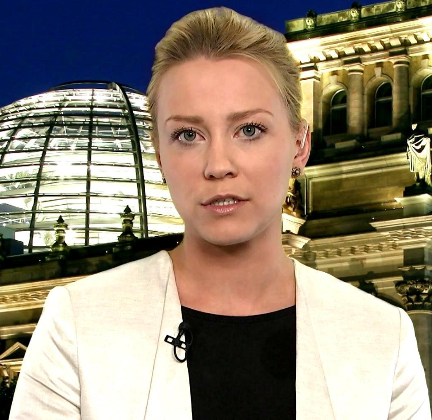 Sarah Pagung: Who Is She? Bio, Wiki, Age, Career, Husband, Life Lessons ...