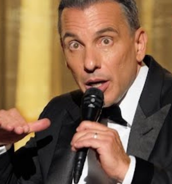 Sebastian Maniscalco: Parents, Siblings, Bio, Wiki, Age, Career, Wife ...