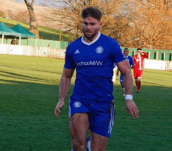 Tom Clare (Love Island Cast): Parents Jonathan And Maxine Clare, Sister ...