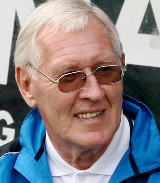 Tony Knapp (English Soccer Player): How Did He Die? Bio, Wiki, Divorce ...