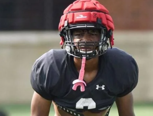 Alabama Football's Wake-Up Call: Tony Mitchell's Arrest Sparks a Debate ...