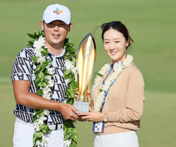 Who is Si Woo Kim Wife? Age Gap, Marriage, Net worth 2023 & More