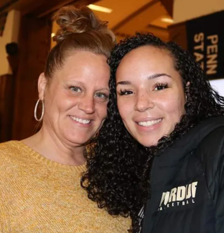 Kayana Traylor: Tattoo Meanings Explained, Girlfriend, Parents ...