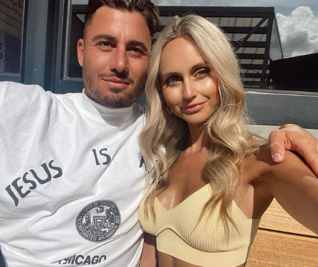 Marcus Stoinis Siblings: Meet His Sister Natasa, Brother, Family & More