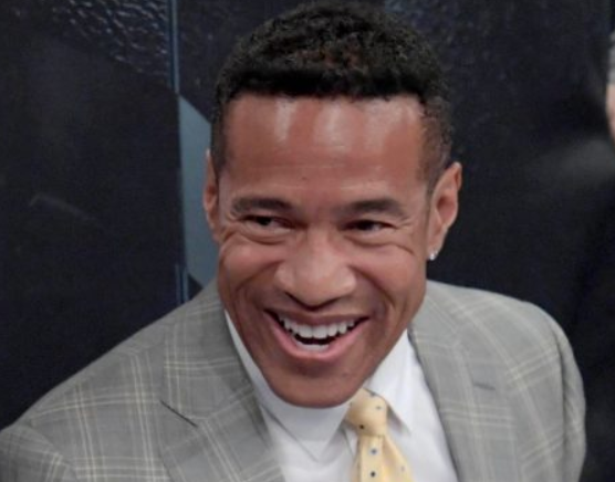 Meet the Stunning Sara Jones: A Closer Look at Mark Jones' Wife's Age, Height, and Net Worth in 2023