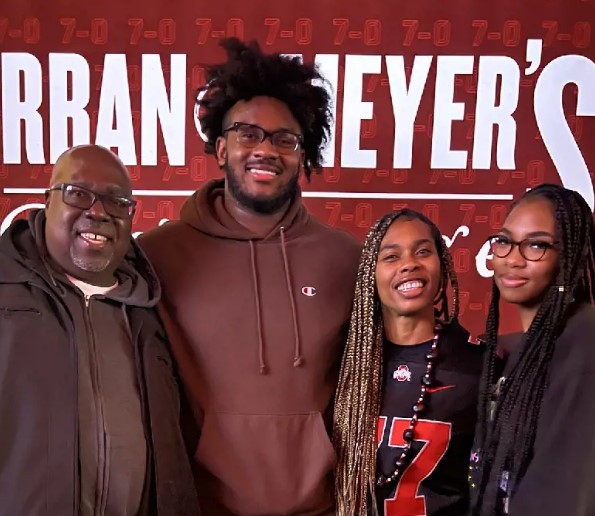 Paris Johnson Jr: Brother Isaiah Johnson, Bio, Career, Parents, In ...