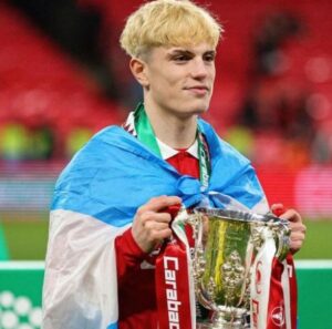 Who Are Alejandro Garnacho Parents? Meet Mother Patricia Father and ...