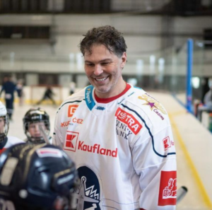 Who Is Dominika Branisova? Meet NHL legend Jaromir Jagr Girlfriend