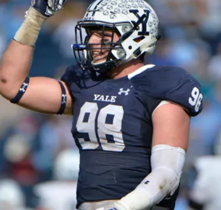 Who Are Kyle Mullen (Navy SEAL) Parents? Meet Mother Regina Mullen And ...