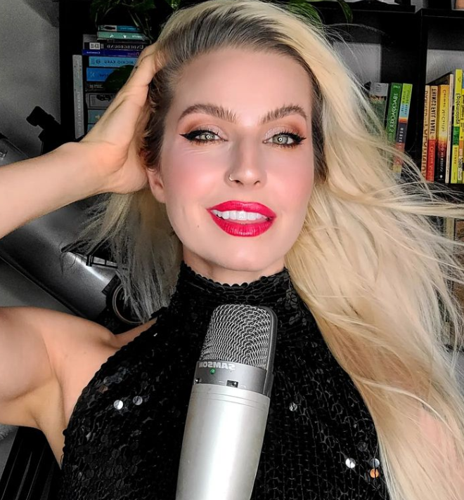 Who Is Leah Elson (Aaron Patrick Girlfriend)? Relationship Timeline ...