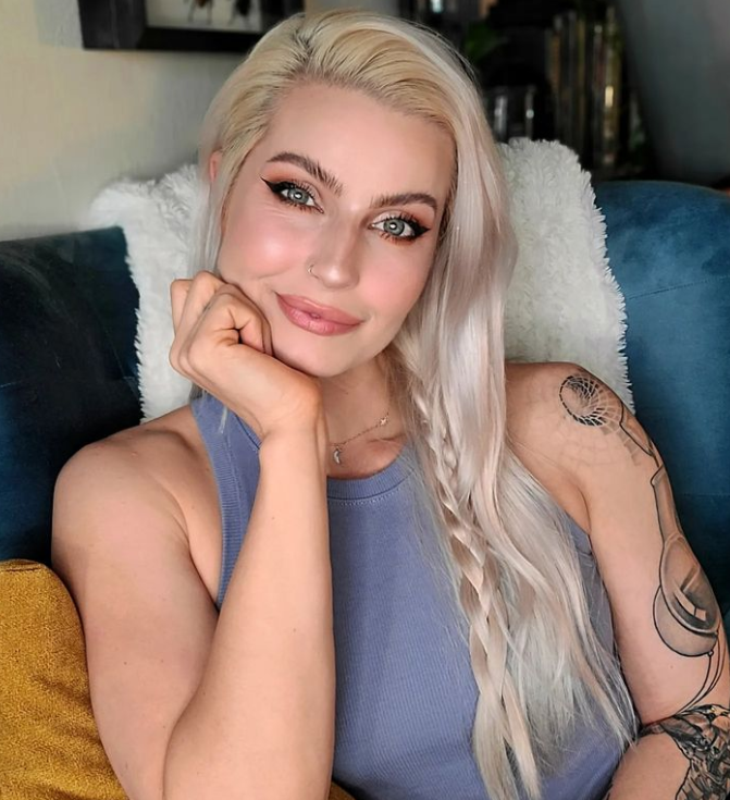 Who Is Leah Elson (Aaron Patrick Girlfriend)? Relationship Timeline ...