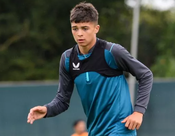 Who Is Jamie Miley, Lewis Miley Brother? Their Age Difference and ...