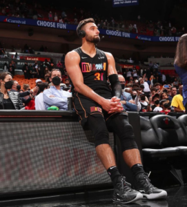 Who is Max Strus Brother? Parents, Career, Family and More