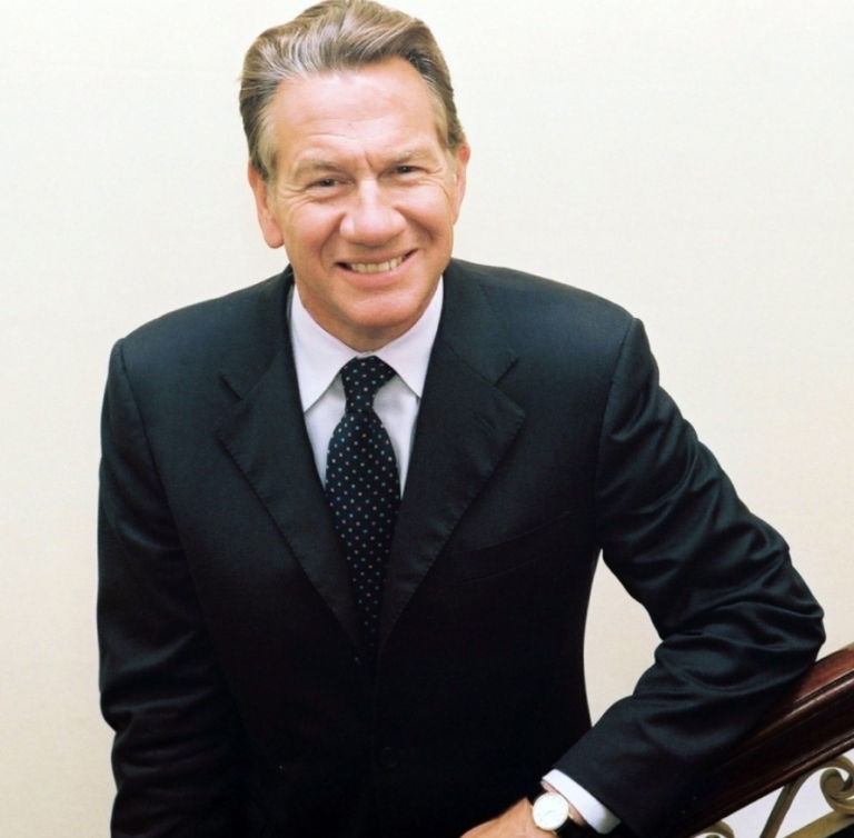 Does Michael Portillo wear a Wig? Health Update, Hair Transplant Rumors ...