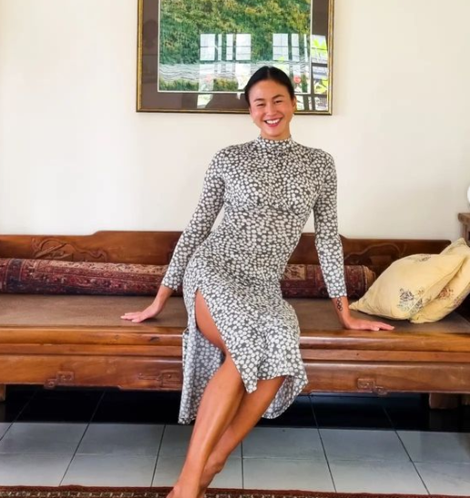 Quah Ting Wen: Meet her Sibling, Bio, Wiki, Age, Career, Pet Dog and More