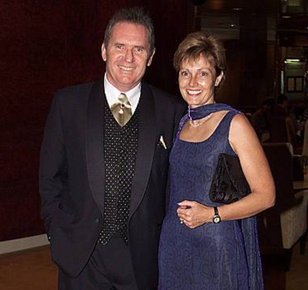 Who Is Jane Hiscox, Allan Border Wife? Their Married Life And Children ...
