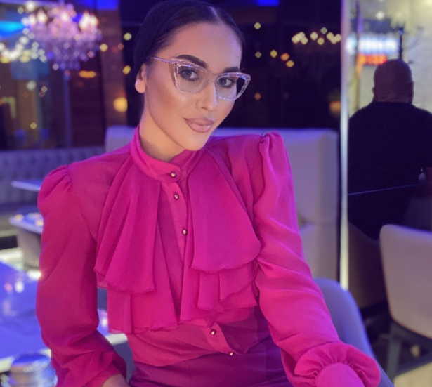 Who Is Makeup Artist Dana Roba? Wiki/Bio, Age And More