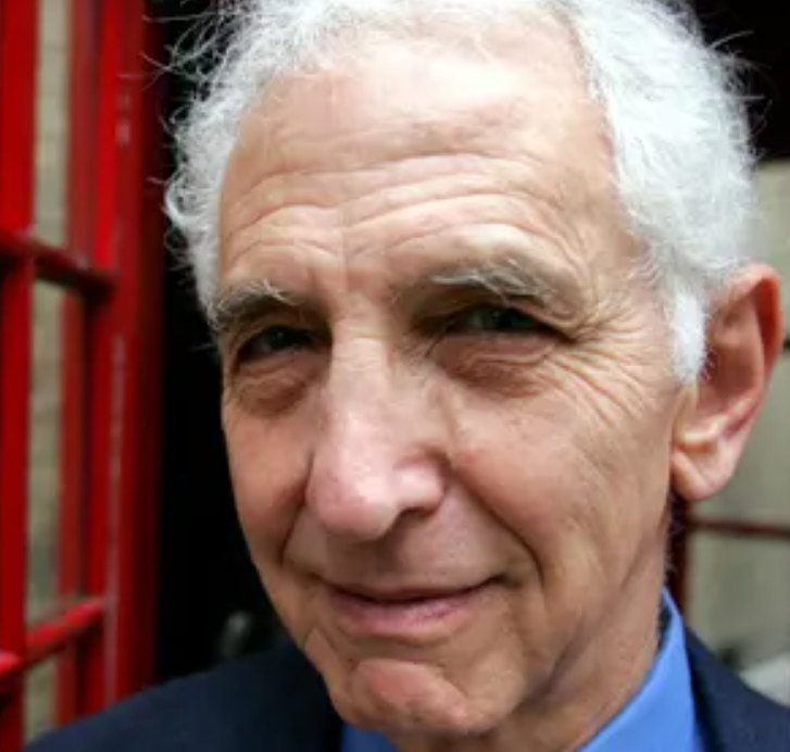 The Arrest of Daniel Ellsberg: Pentagon War Details, Obituary and More