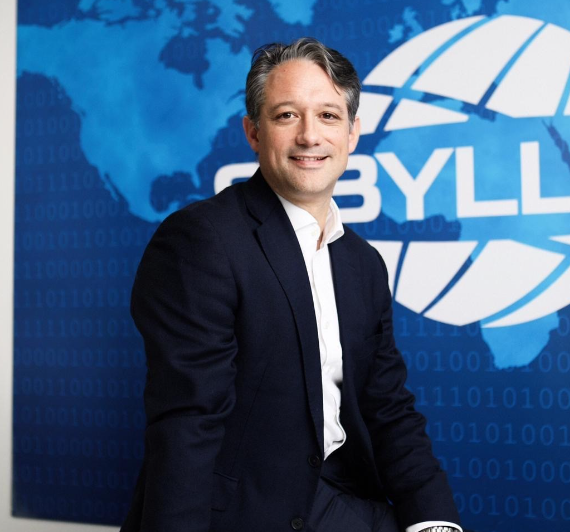 CEO Sibylline Justin Crump Wikipedia, Age, Family And Net Worth Explored