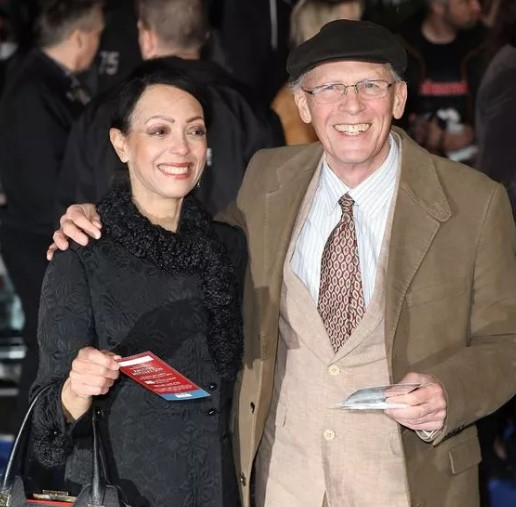 Linzi Nicholas Health Update 2023:What Happened to Paul Nicholas Wife?