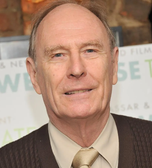 Who Is Katherine Jane Robertson (Paxton Whitehead Wife)? Meet Their ...