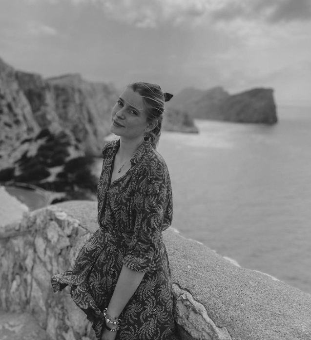 Who Is Romy Deckert? Meet Claudelle Deckert's Daughter, Bio, Pet Dog ...