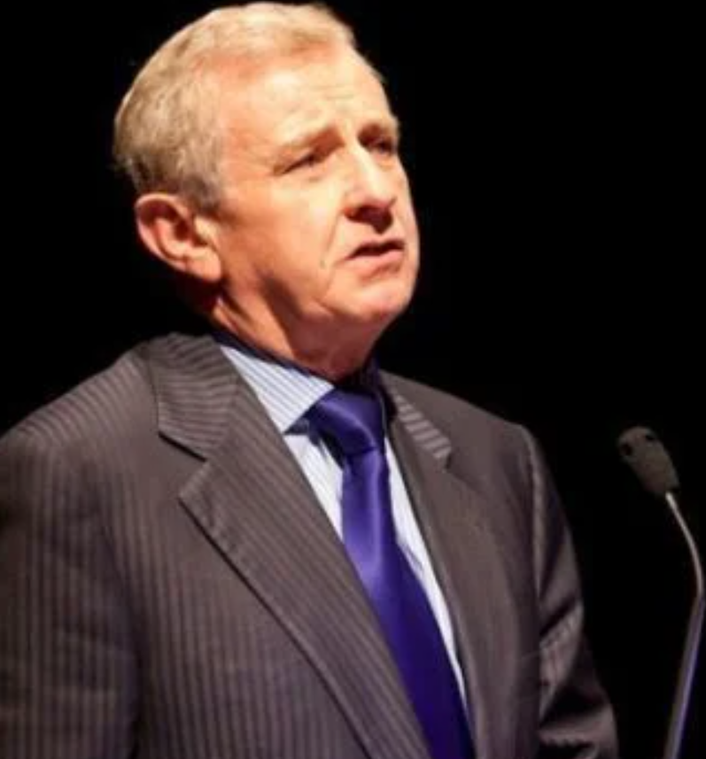 Who Is Simon Crean? Brother of David Crean, Family, Career, and More