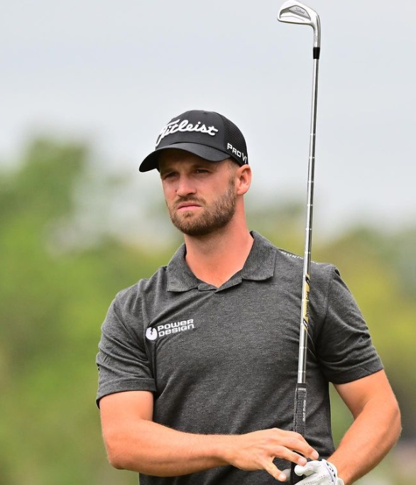 Wyndham Clark's Parents: Randall Clark and Lisa Clark, Family, Career ...