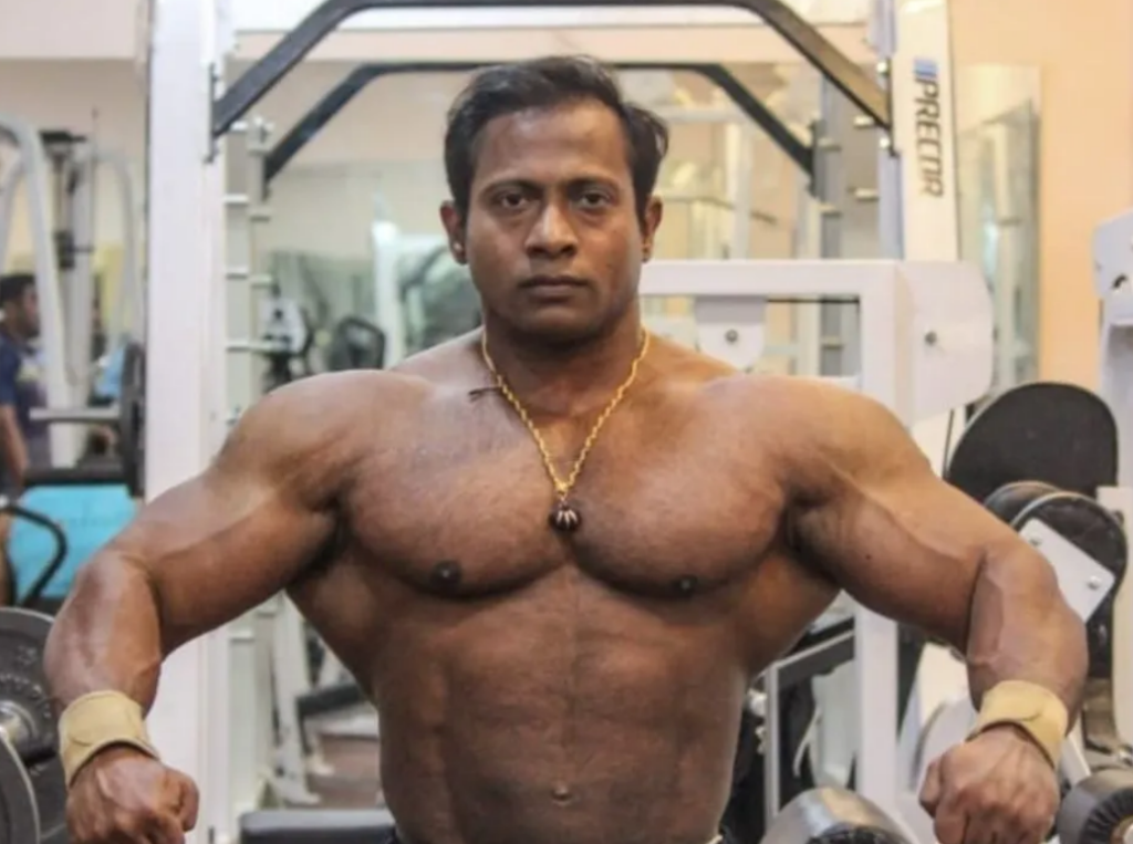 Meet Ashish Sakharkar Wife Runali Sakharkar? Family Tree, Sons ...