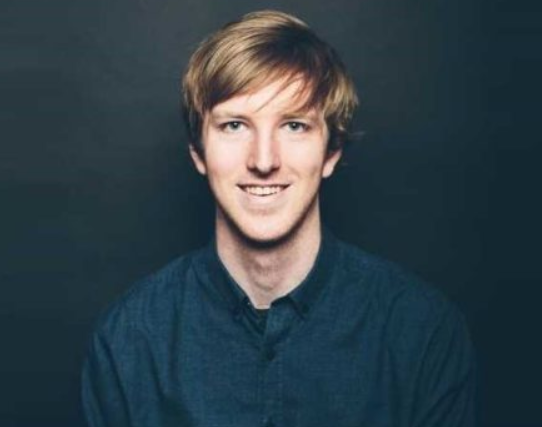 Who Are Austin Russell Parents? Meet His Father Michael Russell And ...