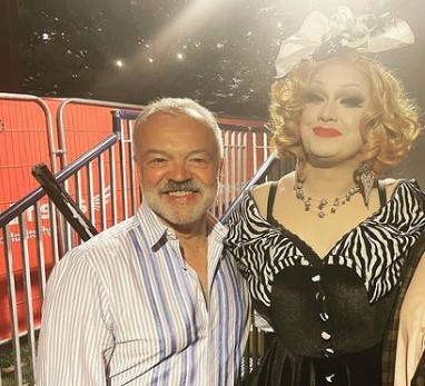 Graham Norton Sexuality: Is He Gay? Meet His Husband Jonathan McLeod ...