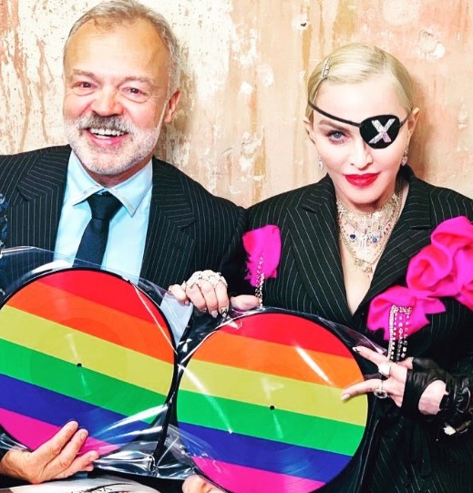 Graham Norton Sexuality: Is He Gay? Meet His Husband Jonathan McLeod ...