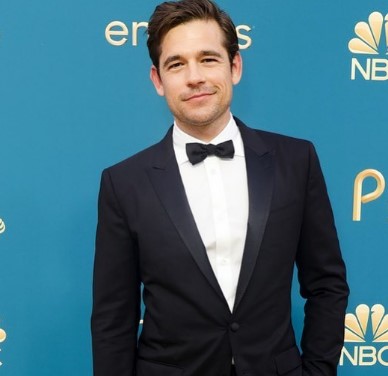 Jason Ralph's Wife, Bio, Pet Dog, Career and More