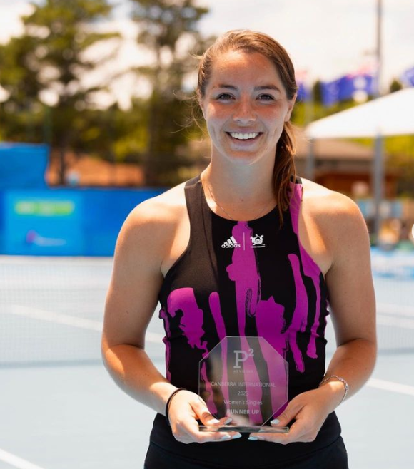 Jodie Anna Burrage Boyfriend: Meet Ben White, At Beach, Career and More