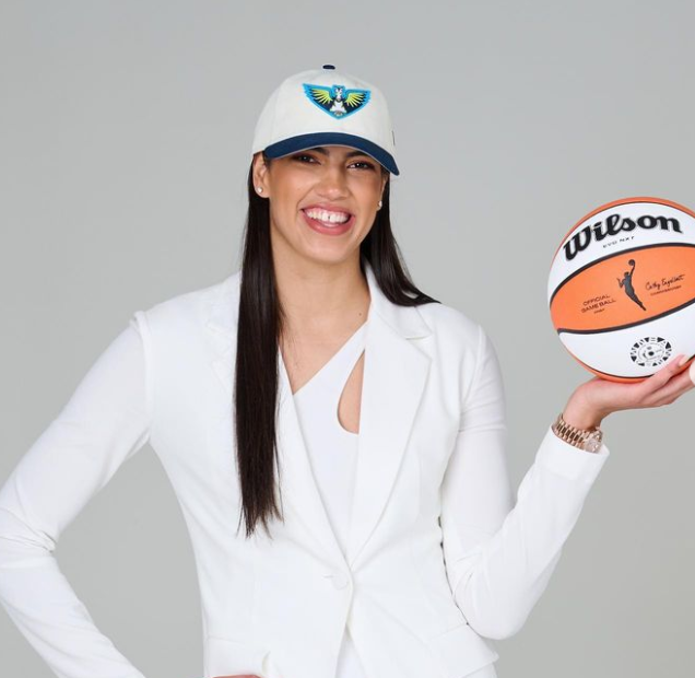 Who are Stephanie Soares Parents? Meet Rogerio Soares And Susan Soares