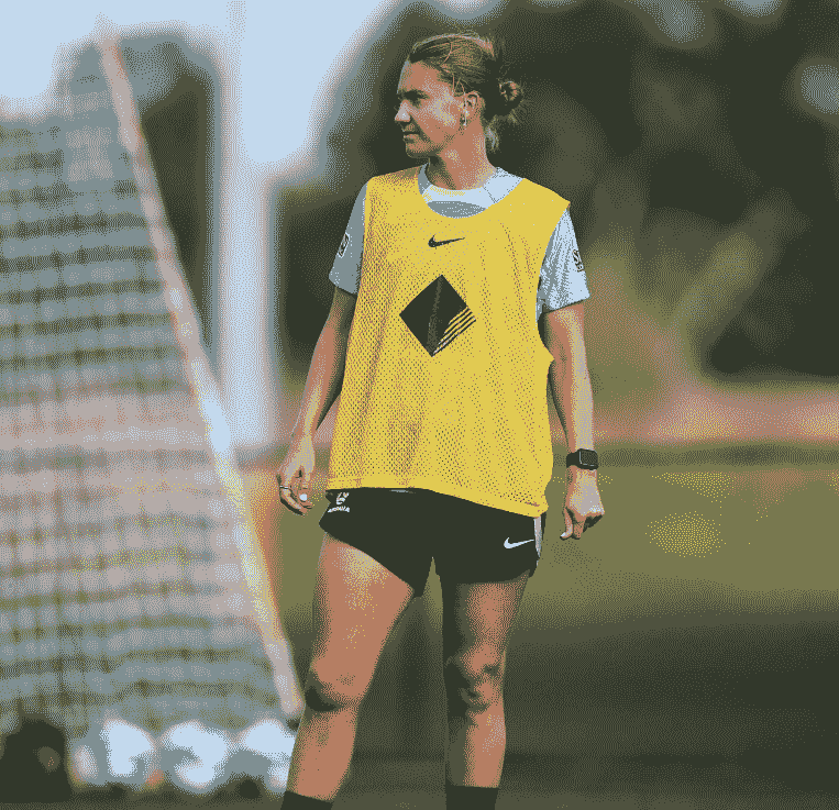 Who Is Clare Hunt Dating? Australian Soccer Player Partner And ...