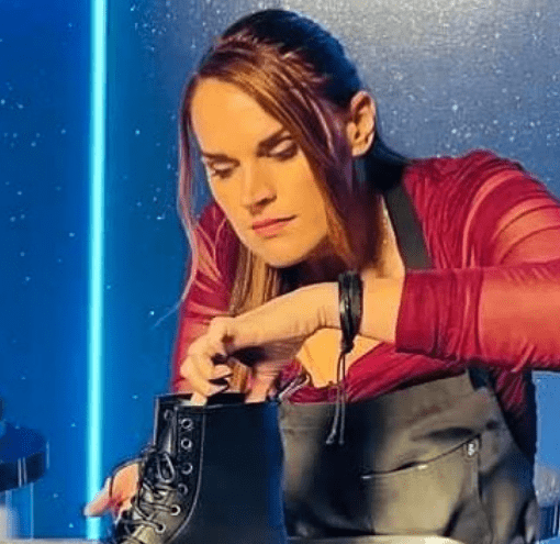 Elizabeth Rowe Trans: Explained Sexuality Rumors, Husband, Family, 50k ...