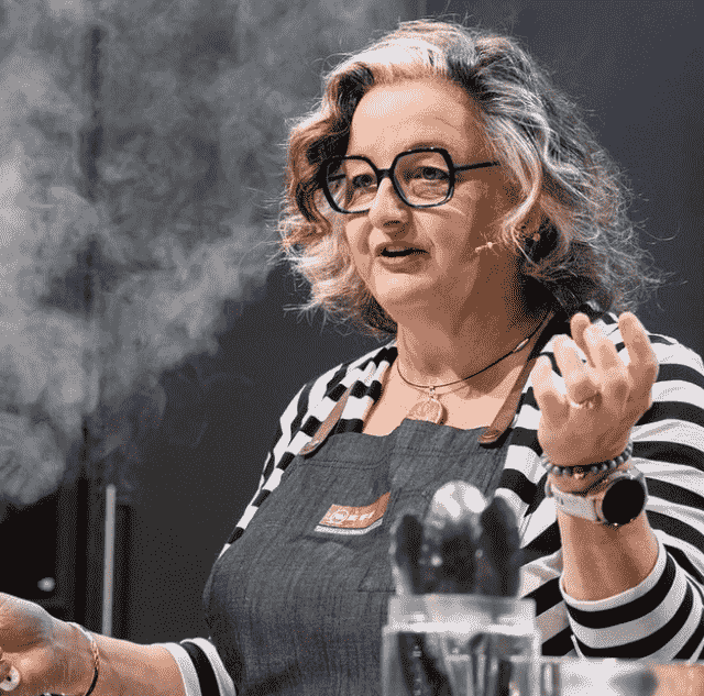 Julie Goodwin Baby Bump or Weight Gain: Truth About Her Pregnancy