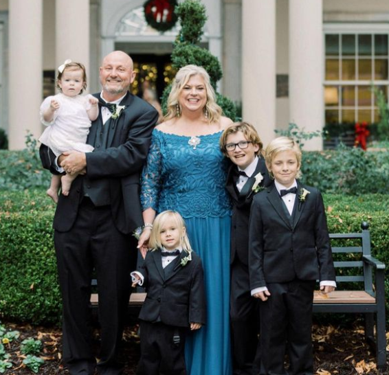 Who Are Lindsay Shiver Parents? Meet Her Mother Cecilia D. Shirley And ...