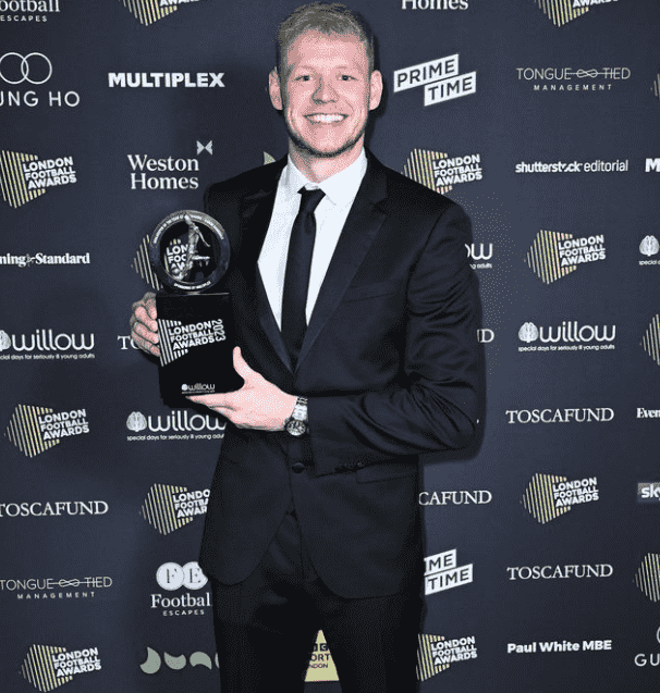 Aaron Ramsdale (Footballer) Siblings: Who Is His Sister? Meet His ...