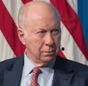 David Gergen Dies at 83: Presidential Advisor, CNN Analyst & Harvard Leader