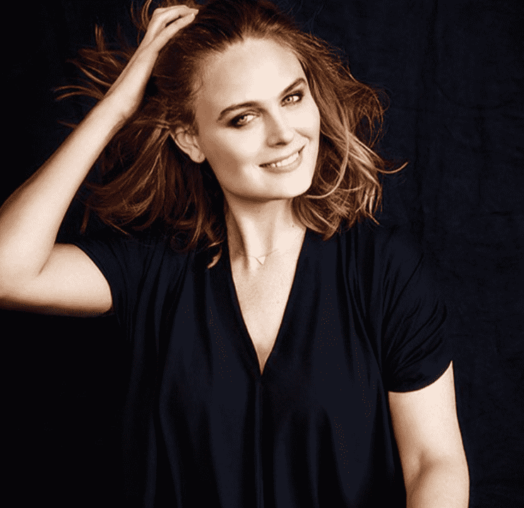 Is Emily Deschanel Expecting Baby In 2023? Pregnancy And Weight Gain ...