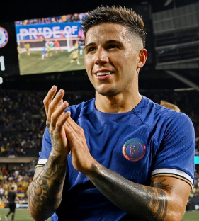 Is Argentine Footballer Enzo Fernandez Christian? Religion, Ethnicity ...